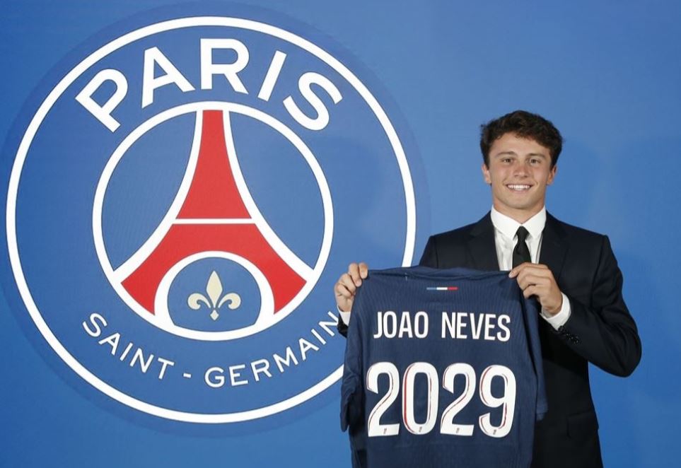 [공식발표] 강인이 형, 동생 왔어요! 20세 MF 네베스 PSG 이적, 이적료는 무려 1050억 원